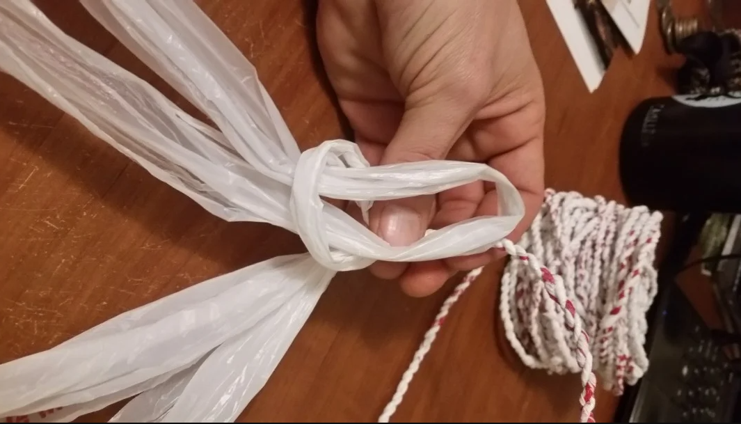 How To Use Plastic Bags For Survival | Survival Newsfeed